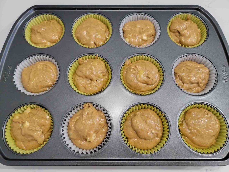 3 Ingredient Banana Muffins (20 min) - Zona's Lazy Recipes
