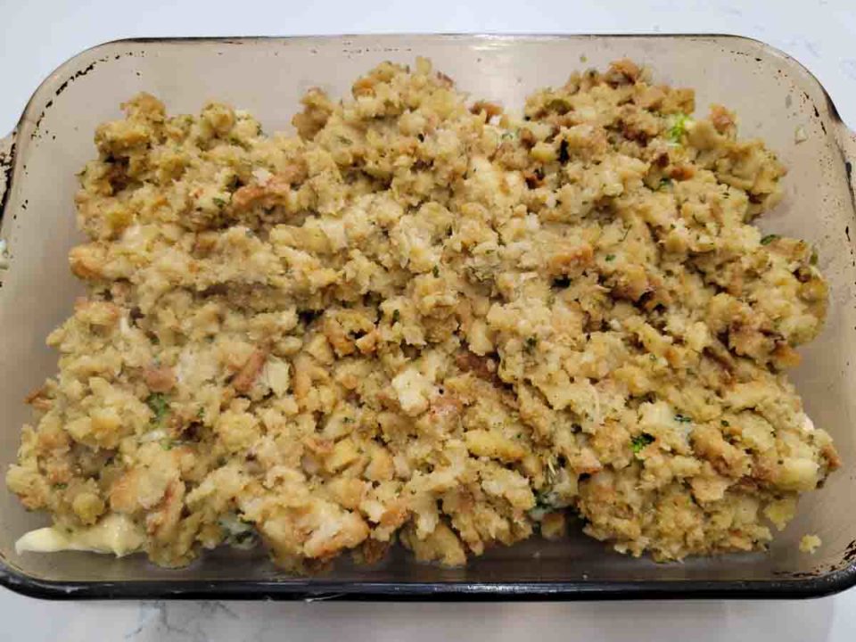 Chicken Broccoli Stuffing Casserole (5 Ingredients) - Zona's Lazy Recipes
