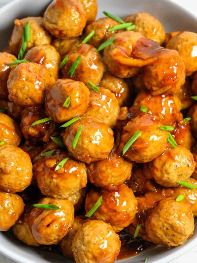 7 Ingredient Enchilada Meatball Casserole - Zona's Lazy Recipes